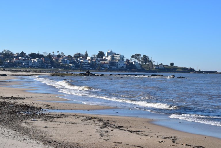 Montevideo's Top Attractions - Beaches, Gardens and Historic Landmarks